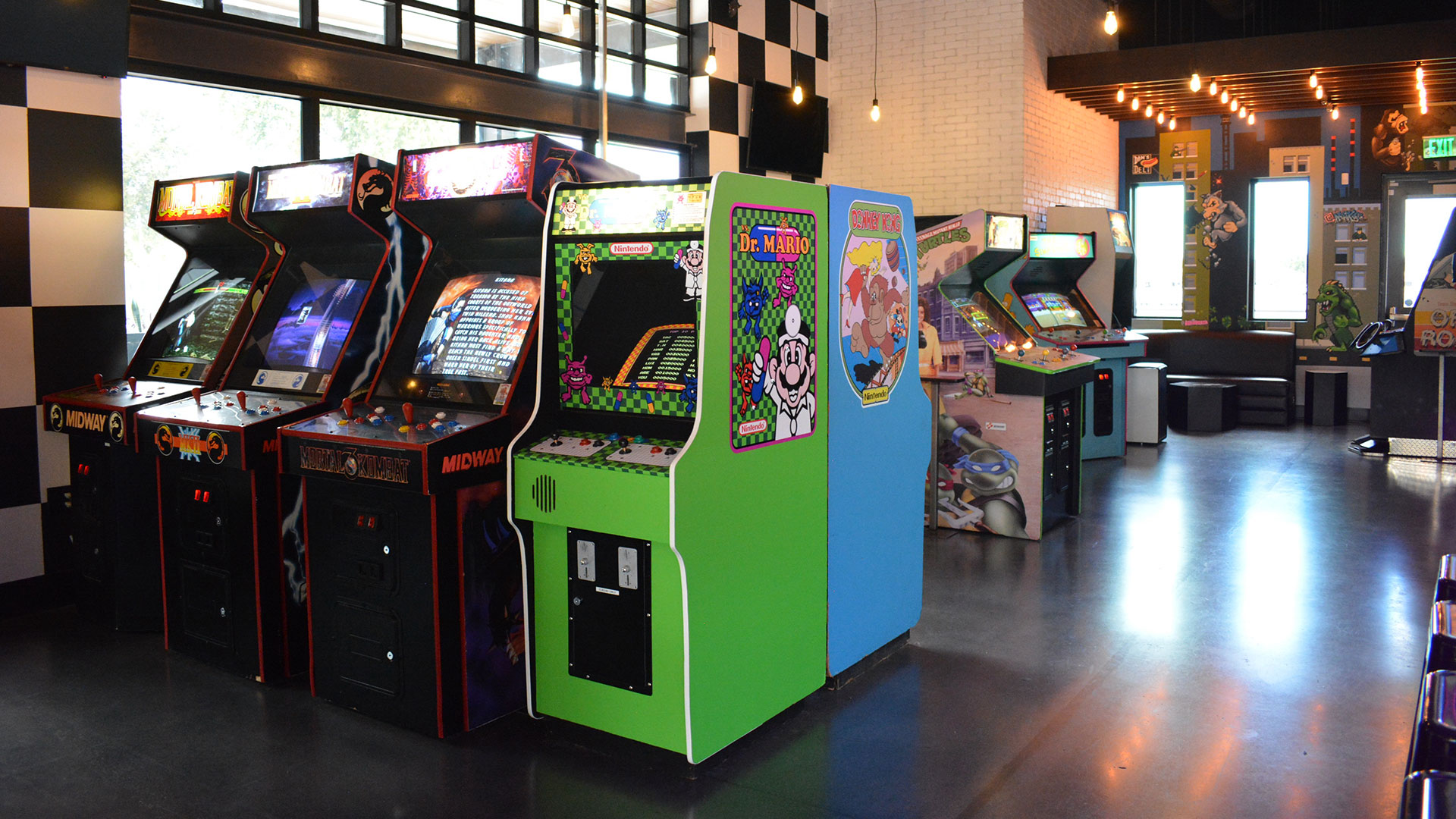 Level 1 Arcade Bar - Gilbert, AZ